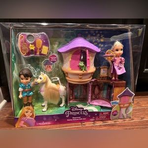 Disney | Toys | Disneys Tangled With Rapunzel Set | Poshmark